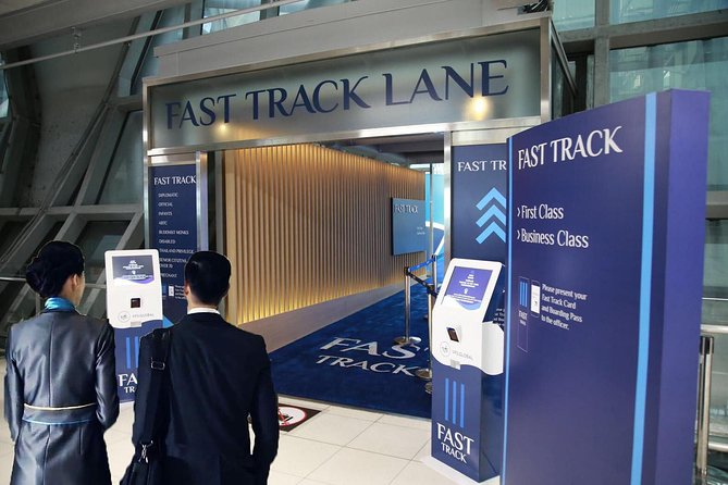 Snel door de immigratie op Bangkok airport met Fast Track Service ...